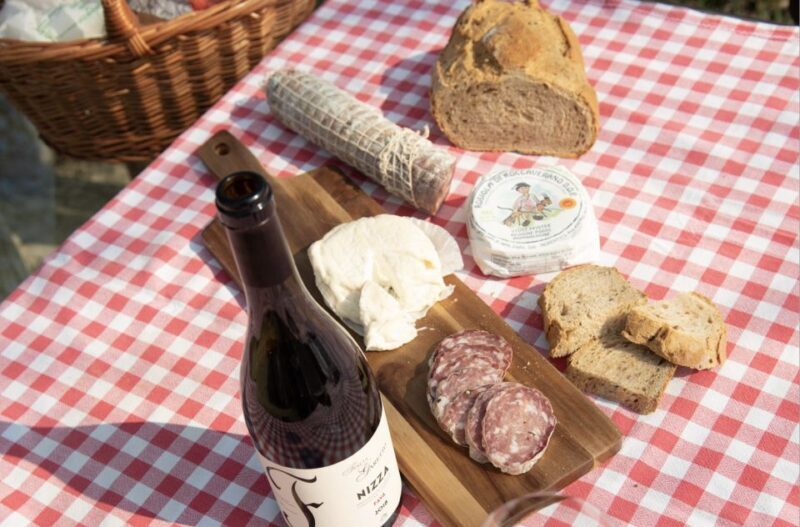 Monferrato: Wine Tour & Picnic in the Vineyards - Exploring the Monferrato Wine Tour & Picnic