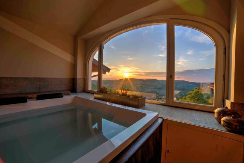 Monforte d'Alba: Jacuzzi Ritual with Wine Tasting - FAQ