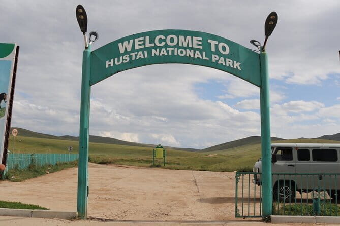 Mongol Nomadic & Khustai National Park Private Full Day Tour - Starting the Day: Pickup and Cultural Introduction