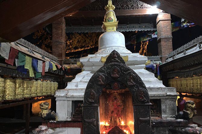 Monkey Temple visit and lunch at local family - Discovering the Monkey Temple: Swayambhunath Uncovered