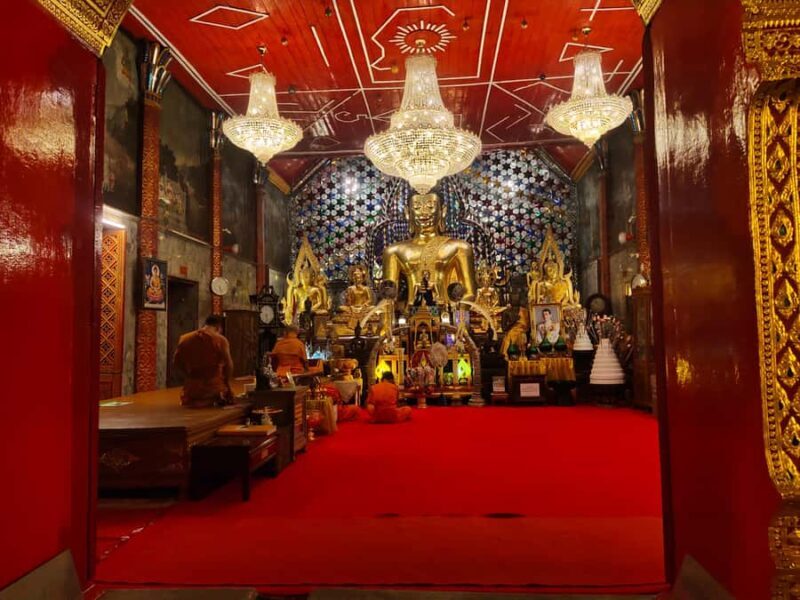 Monks chanting, Wat Doi Suthep and Wat Phalad+ Meditation - FAQs