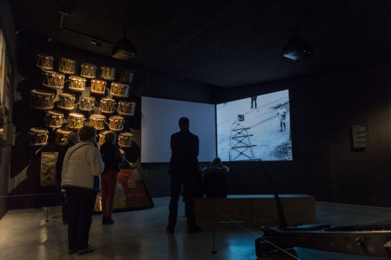 Mons : the Mons Memorial Museum - Veteran Interviews and Personal Narratives