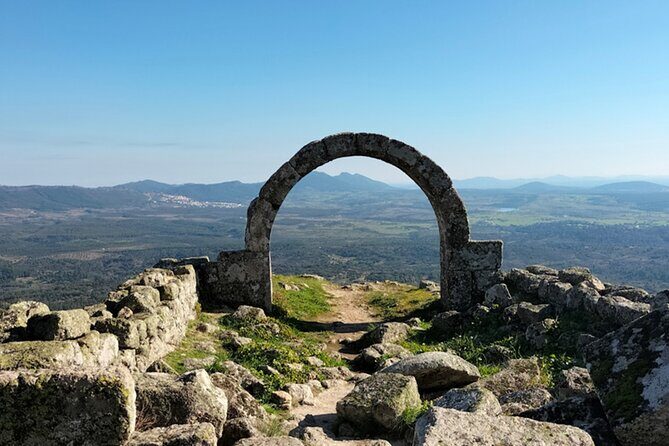 Monsanto (TV's Dragonstone GoT) Full Day Private Tour from Lisbon - FAQ