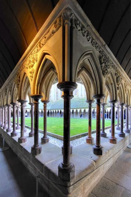 Mont Saint Michel : Full day private guided tour from Paris - FAQ