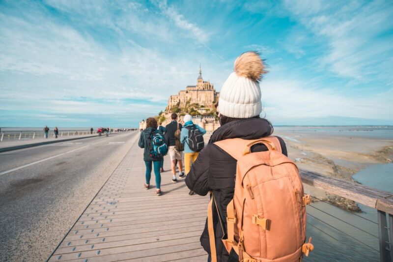 Mont Saint Michel: Walking Tour & Optional Abbey Ticket - Review of the Mont Saint Michel Walking Tour & Optional Abbey Ticket
