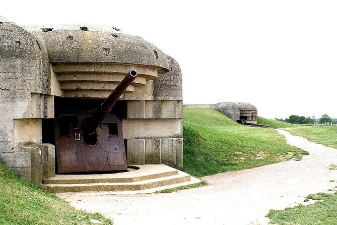 Mont St Michel & Normandy: Private 2-day tour - departure from Paris - The Experience of Traveling with France Tourisme