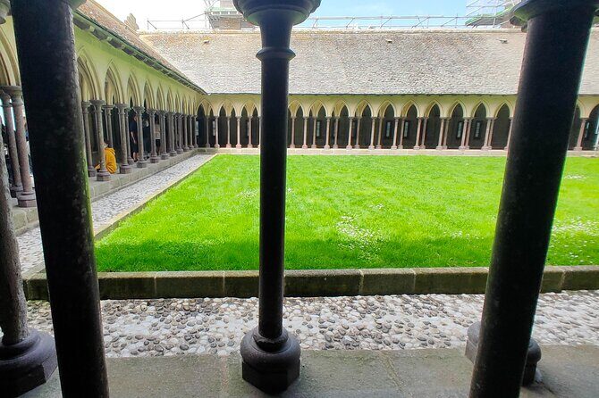 Mont-St-Michel: Private Walking Tour "Abbey Ticket Included" - Is This Tour Right For You?