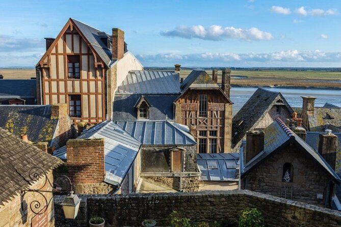 Mont-St-Michel: Shared Tour (10 max) "Abbey Ticket Included" - Why Choose a Small-Group Tour?