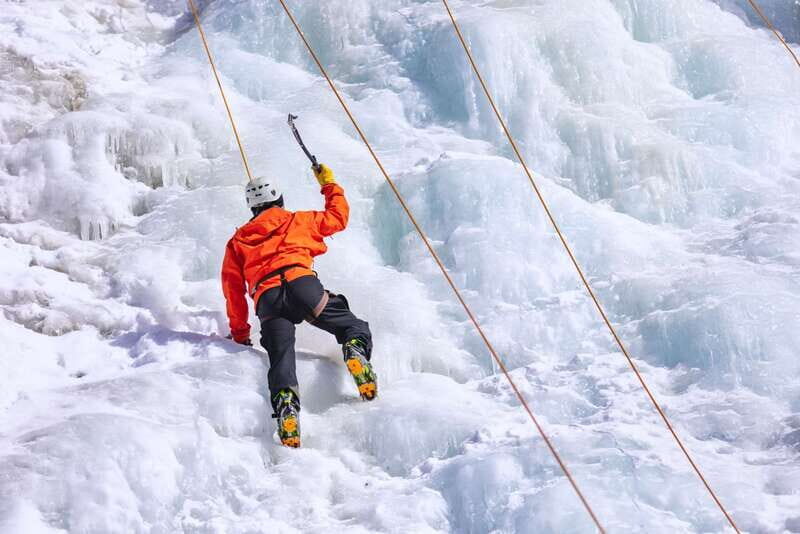 Mont-Tremblant: Ice Climbing Initiation - The Equipment and Practicalities