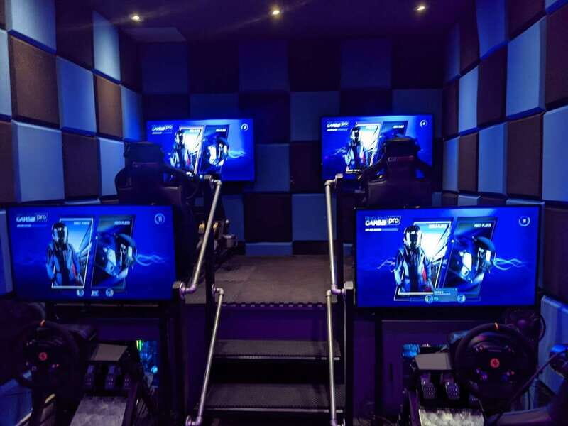 Mont Tremblant: Virtual Reality Car racing : 30 mins - How It Fits Into Your Mont Tremblant Trip