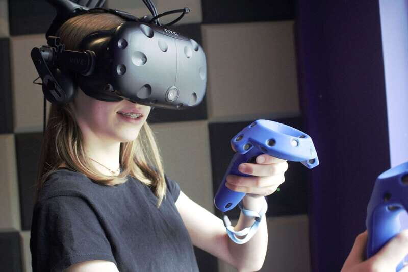 Mont Tremblant: Virtual Reality Gaming Session - The Pros and Cons of a VR Session at Tremblant