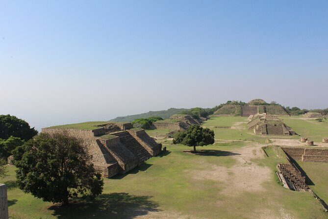 Monte Albán, Arrazola, Cuilapam y San Bartolo Coyotepec. - Exploring the Wonders of Monte Alban
