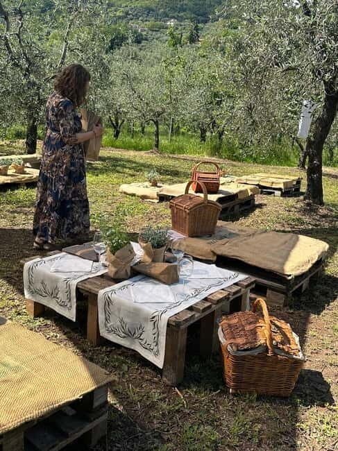 Montecatini Alto: Gourmet picnic among the olive trees with EVO oil pairing - Authenticity and Value: Why It Matters