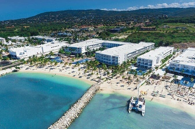 Montego Bay Airport and Riu Palace Jamaica Private Shuttle - FAQs