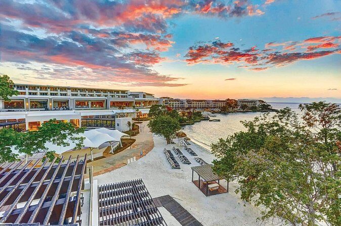 Montego Bay Airport and Royalton Negril Private Shuttle - Comparing Value and Cost