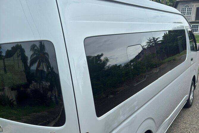 Montego Bay Airport and Sandals Montego Bay Private Shuttle - A Close Look at the Private Shuttle Service