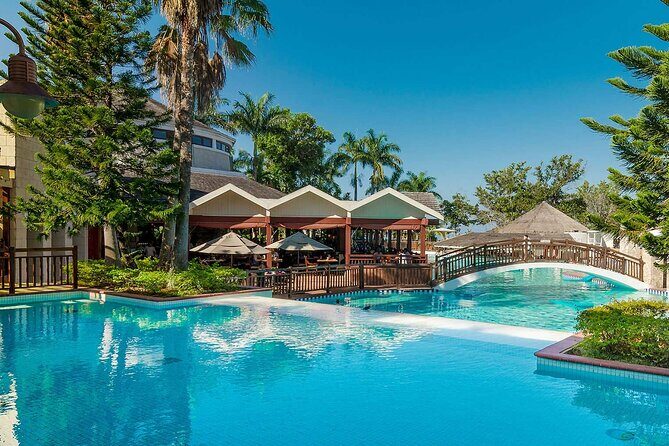 Montego Bay Airport Private Taxi to any Negril Hotels - What’s the Experience Like?