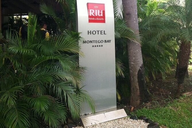 Montego Bay Airport private Taxi to Royalton Negril - Frequently Asked Questions