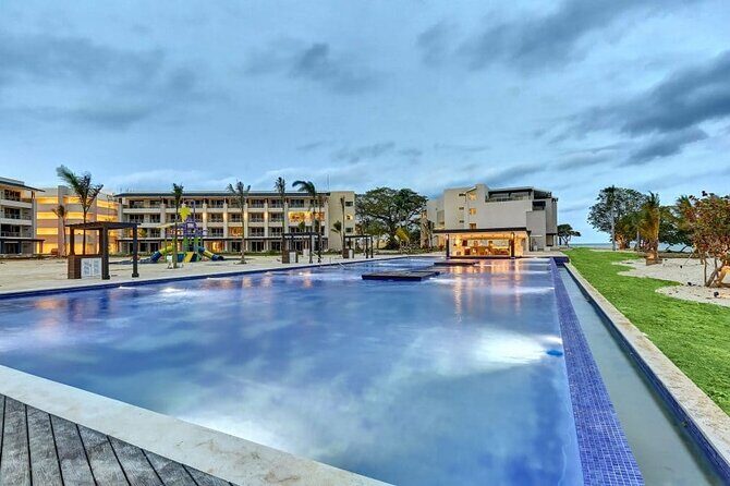 Montego Bay Airport Private Taxi to Royalton Negril - FAQ