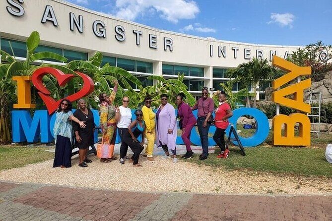 Montego Bay Airport Round Trip Transfer - Key Points