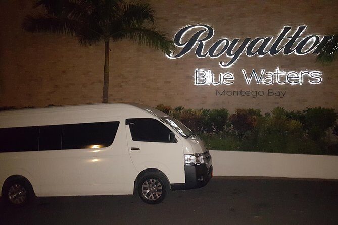 Montego Bay Airport Taxi to Royalton Blue Waters and White Sands - Key Points