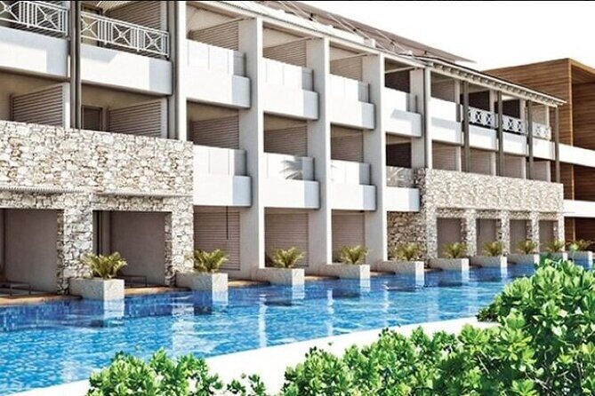 Montego Bay Airport to Royalton/Hideaway Negril Private Transfer - Vehicles and Comfort