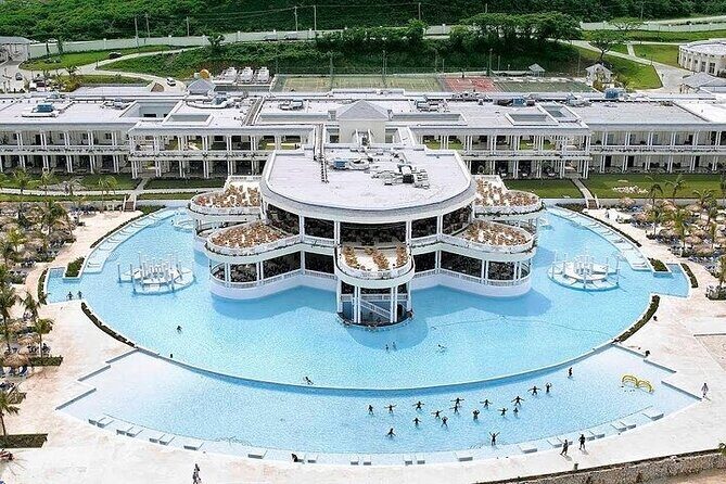 Montego Bay Airport Transfer to Grand Palladium Hotel Lucea Ja - User Feedback and Real-world Insights