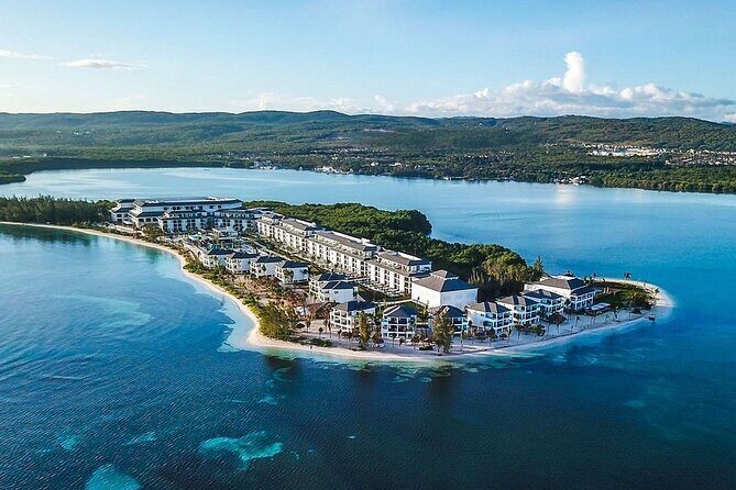 Montego Bay Airport Transfers to Hotels in Falmouth/ Trelawny - The Experience Beyond Transportation