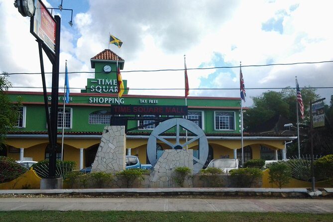 Montego Bay Excursion Negril 7 Miles Beach, Rick's Cafe and Time Square Shopping - What the Reviews Say