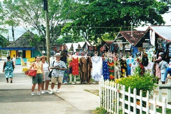 Montego Bay Highlights Tour with Shopping and Bamboo Rafting - FAQ