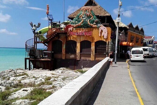 Montego Bay Highlights Tour with Shopping & Bamboo River Rafting - FAQ