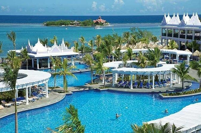 Montego Bay Hotels Airport transfer - The Bottom Line: Who Is This For?