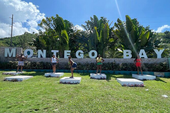 Montego Bay Hotels Private Transfers - Starting Your Journey: What to Expect at the Airport