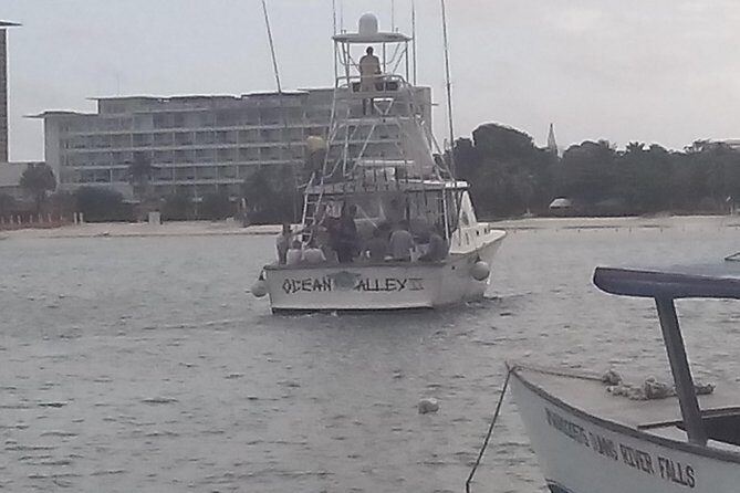 Montego Bay Private Deep Sea Fishing Boat Rental Jamaica - Key Points