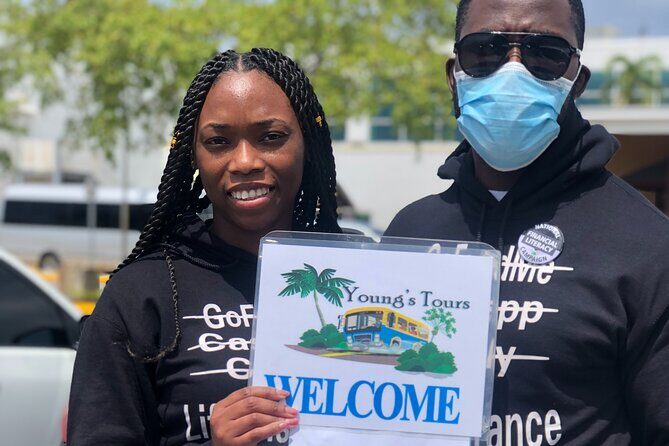 Montego Bay Roundtrip Luxury Transfer with Lounge Access - Value for Money