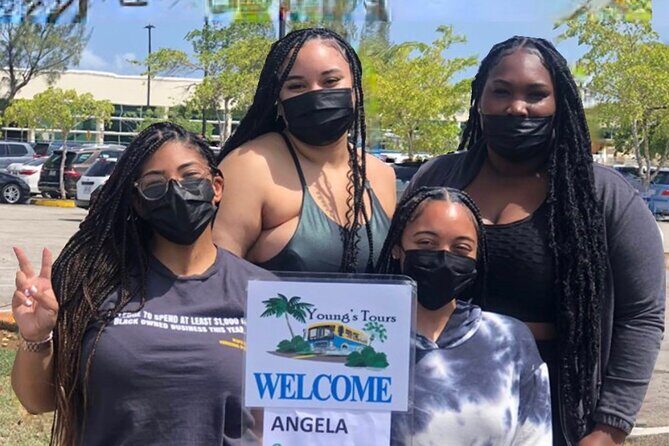 Montego Bay Roundtrip Luxury Transfer with Lounge Access - Who Should Consider This Tour?