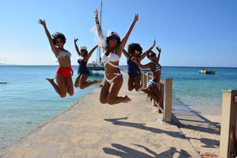 Montego Bay: Sunset Catamaran Cruise with Open Bar & Snacks - A Smooth Introduction to the Experience