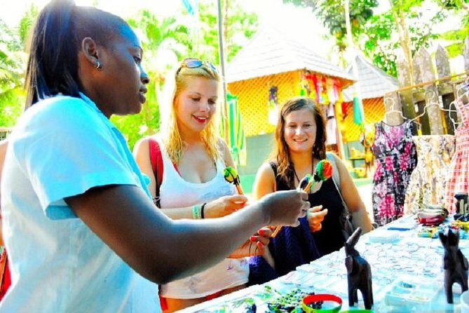 Montego Bay to Dunn's River Falls Half-Day Trip - Shopping for Local Crafts
