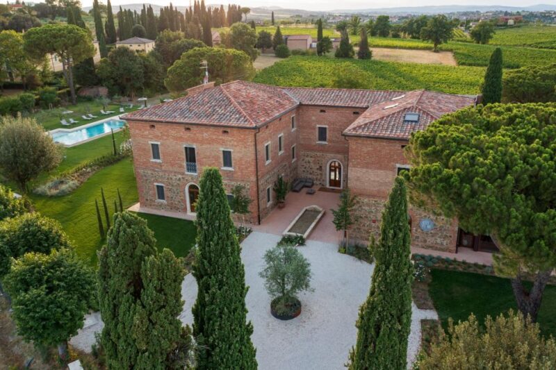 Montepulciano: Wine Tasting with typical Tuscan Cold Cuts - Price and Value