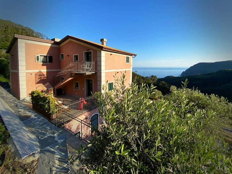 Monterosso al Mare: "Make your Pesto" Cooking Class- 5 Terre - Key Points