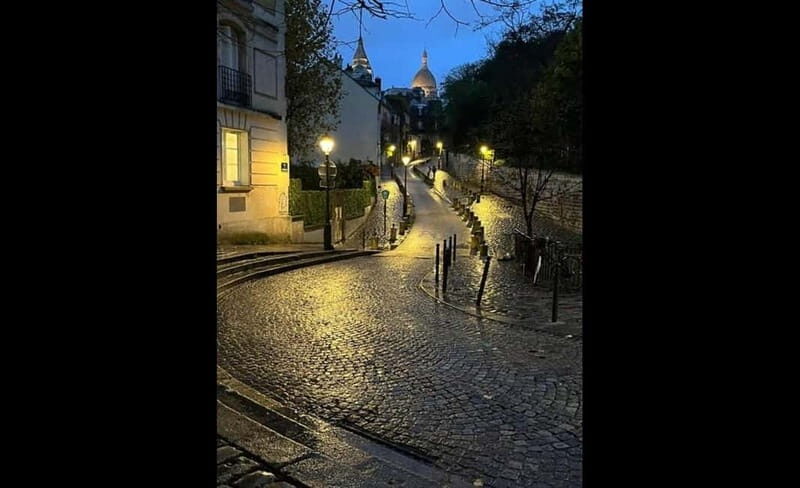 Montmartre for Art Lovers - Walking tour with Expert Guide - Price and Value