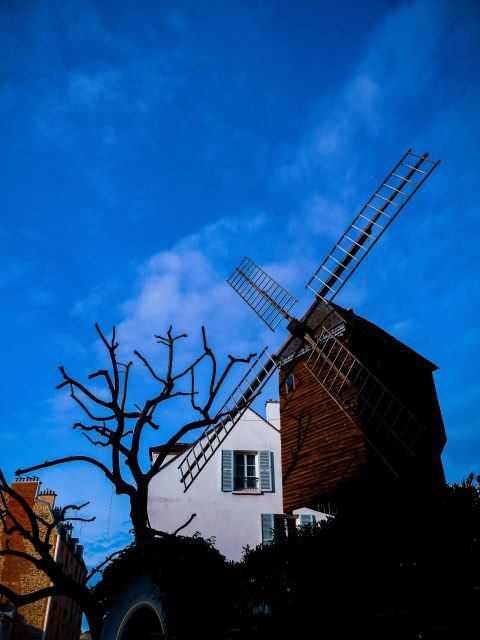 Montmartre: Semi Private Guided Stroll in Bohemian Paris - A Personal Perspective on the Montmartre Guided Tour