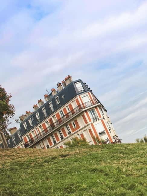 Montmartre. The artist village+its unique charm in german. - Why This Tour Offers Great Value