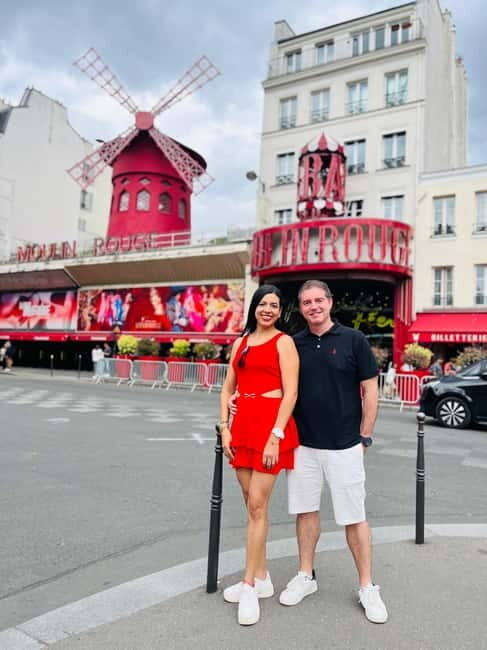 Montmartre: The Bohemian Heart of Paris - An In-Depth Look at the Tour Experience