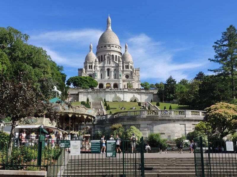 Montmartre Walking Tour with a Local Guide - An Ideal Introduction to Montmartre