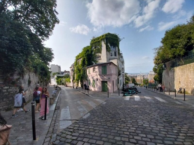 Montmatre Walking Tour: the essential highlights+ - What’s Included and What’s Not