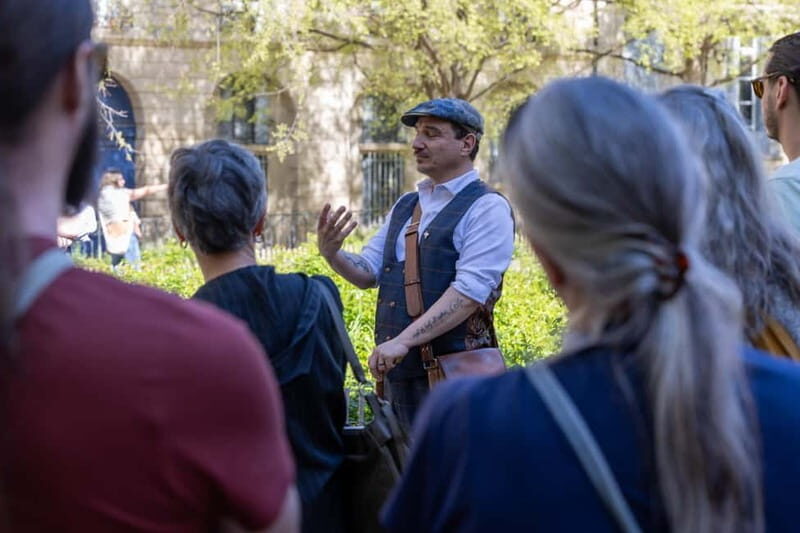 Montpellier Légendaire: interactive storytelling tour - Discover Montpellier Through Stories and Legends