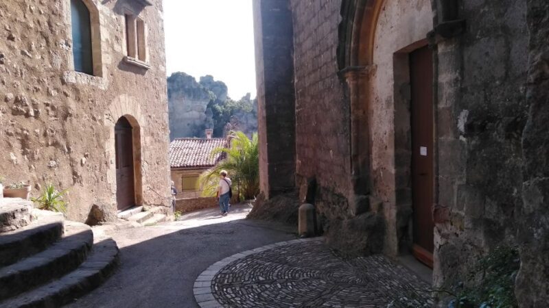 Montpellier: St. Guilhem le Désert and Moureze Day-Trip - Return Journey and Drop-offs