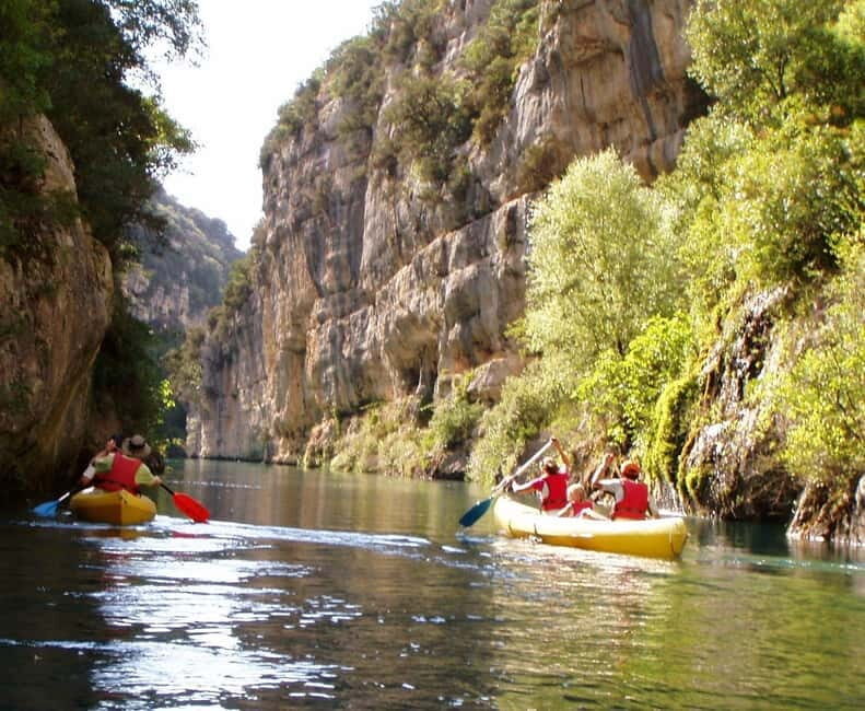 Montpezat: Canoe kayak rental in the Gorges du Verdon - The Scenic Highlights: Caves, Cliffs, and Lakes