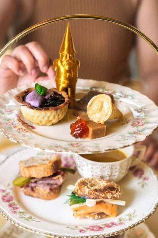 Montreal: Imaginarium Museum & Quebecois Tasting Menu - FAQs